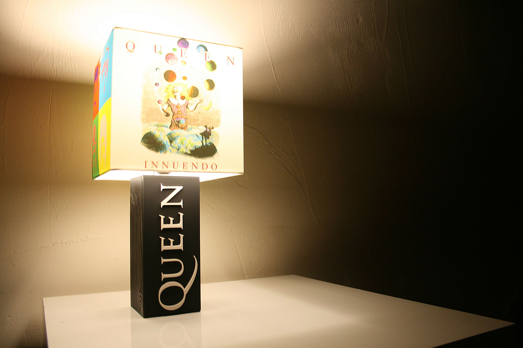 Handmade ‘Queen’ Lamp + Album Cover Shade | The Records Ticking